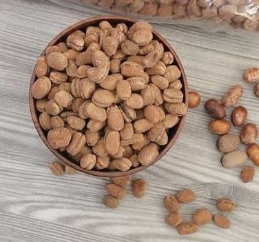 Calabash Nutmeg – Favchell Spices